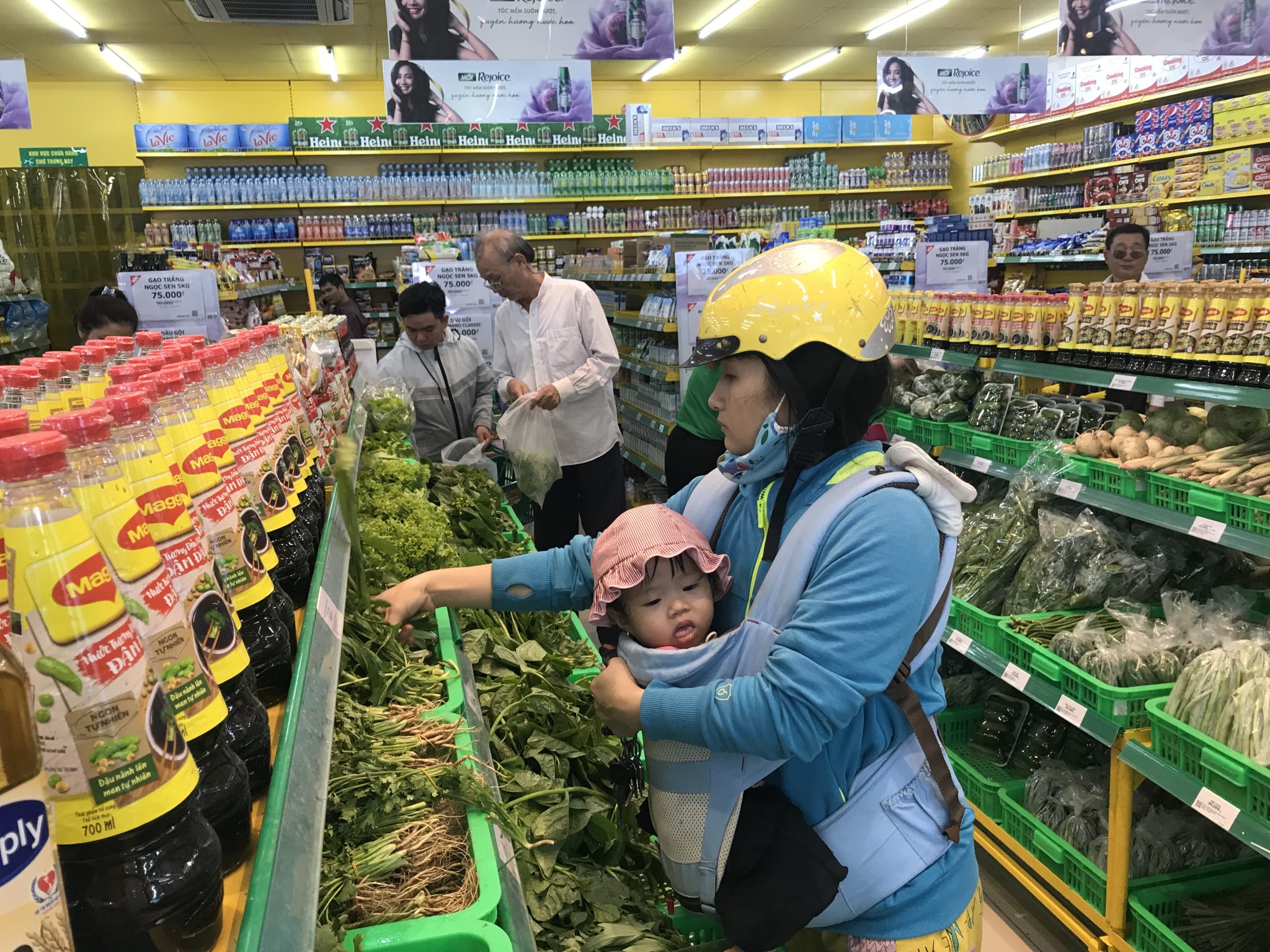 Gần 2.000 nhóm chat giúp Bách Hóa Xanh duy trì bán hàng - Forbes Việt Nam