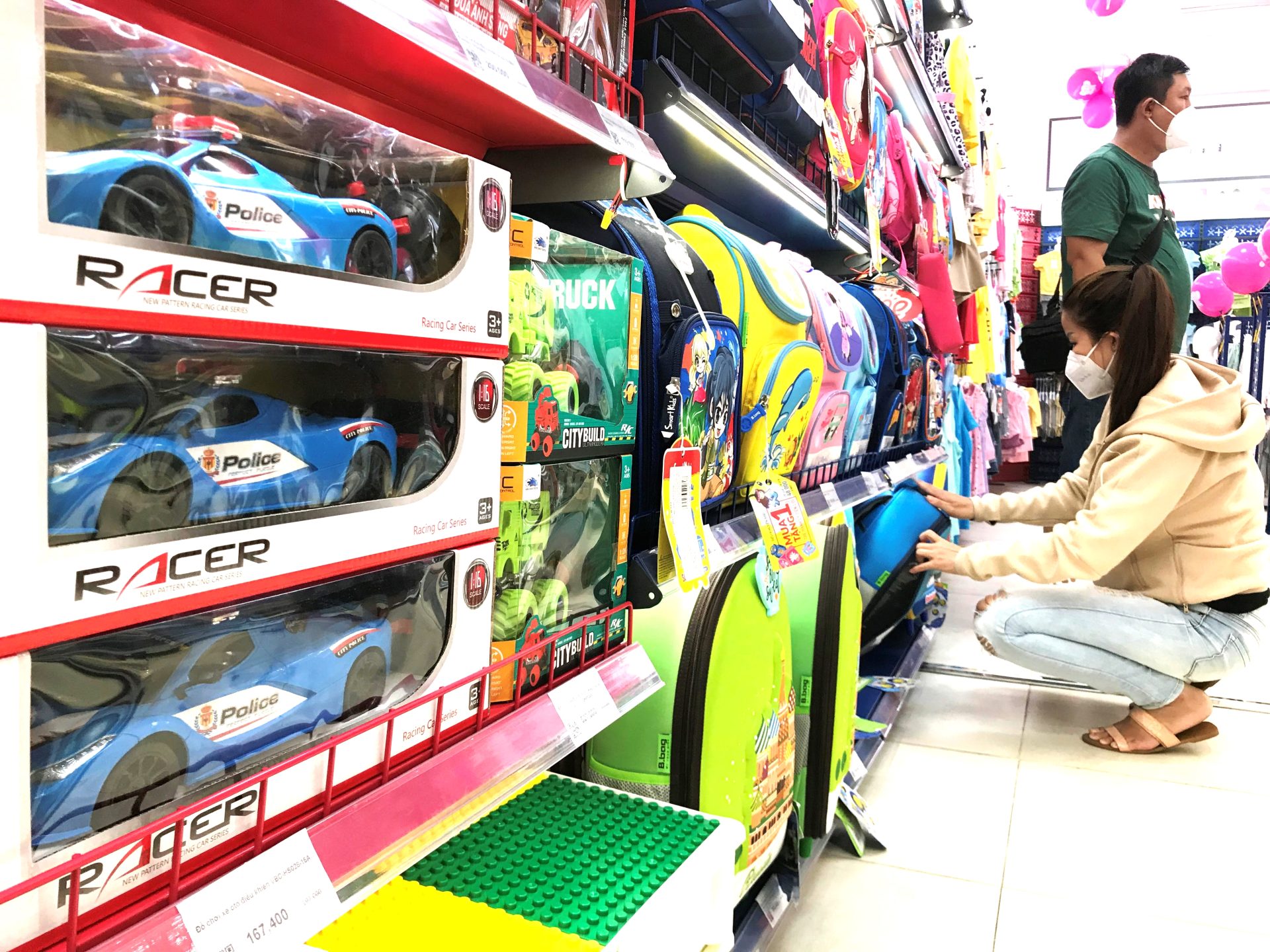 Thế Giới Di Động dồn lực cho AVAKids - Forbes Việt Nam