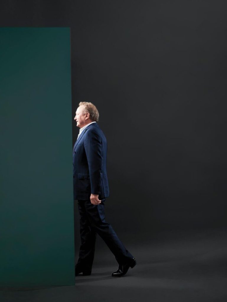 Andrew Forrest thuyết phục thế giới tin rằng hydro xanh lá là nhiên ...