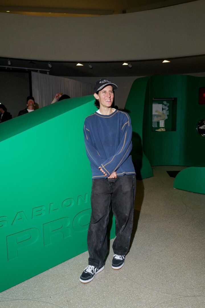 Converse hợp tác với Alexis Sablone chế tạo ra đôi giày độc đáo ...