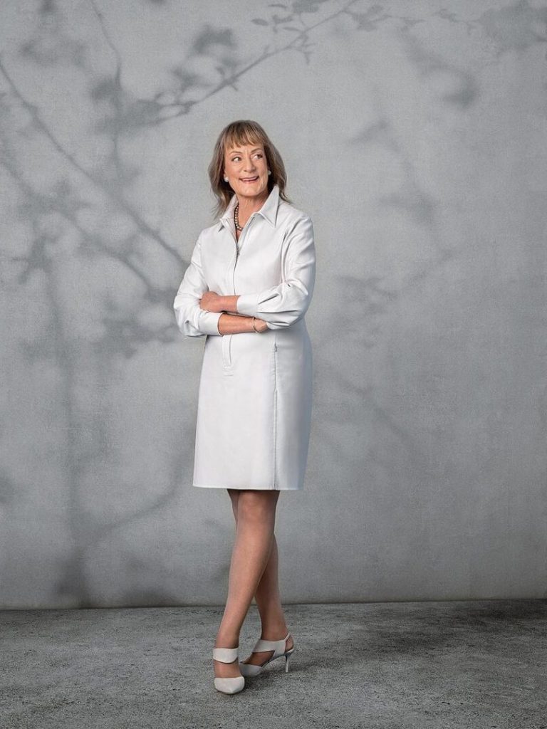 Bí quyết kinh doanh: Sự nghiệp bánh của nữ doanh nhân tuổi 79 Patti Labelle